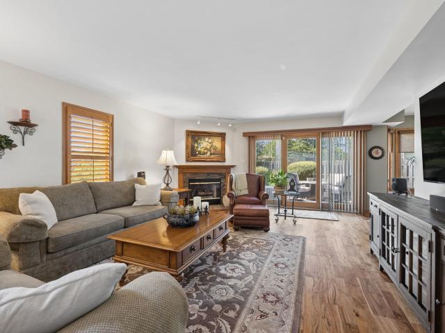 328 Cromwell Court