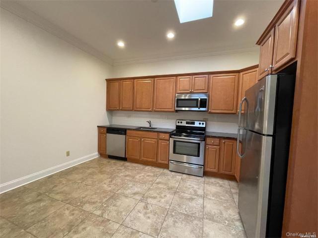 328 A Main St, Unit 3B, Huntington, NY 11743 | MLS #962996 | Compass