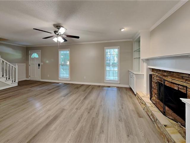 328 Abbington Lane