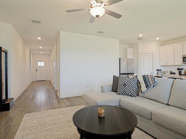 328 Ardsley Lane