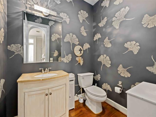328 Bomar St, Houston, TX 77006 | MLS #40905