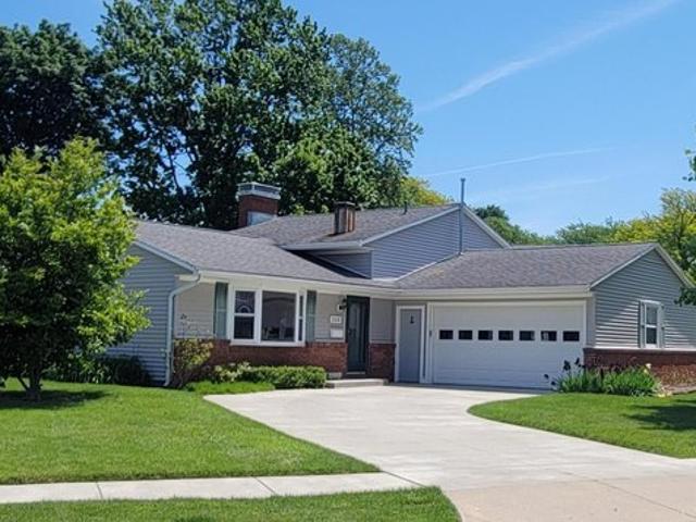 328 Brunswick Dr, Huron, OH 44839