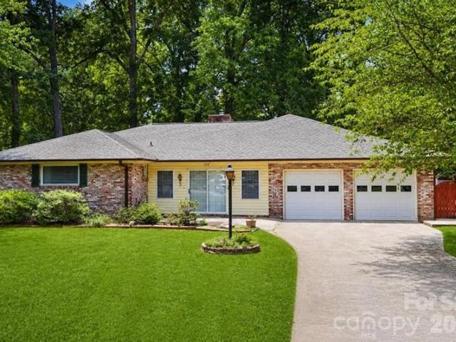 328 Brookwood Dr, Salisbury, NC 28146