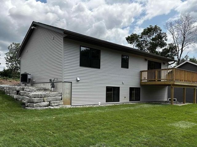 328 Brooke Cir, Montello, WI 53949