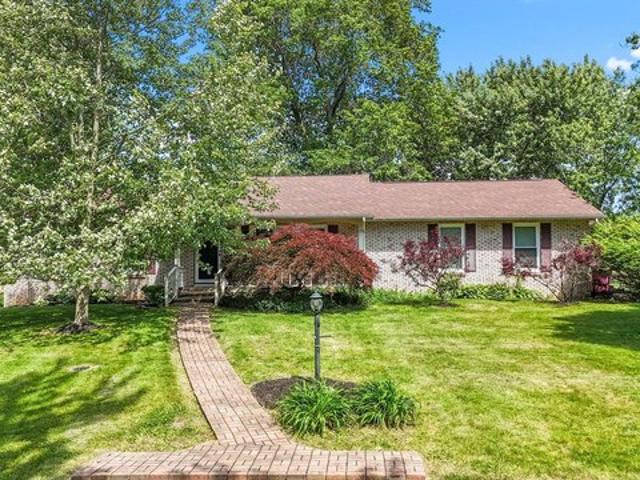 328 Darlene St, Centerburg, OH 43011