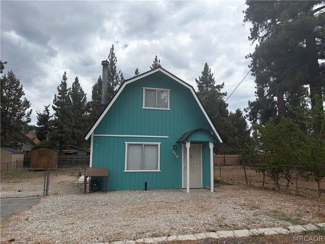 328 E Tiger Lily Dr, Big Bear City, CA 92314