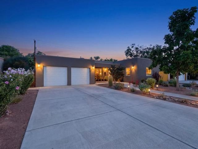 328 Fontana Pl NE, Albuquerque, NM 87108