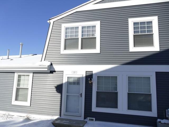 328 Farmingdale Cir, Vernon Hills, IL 60061