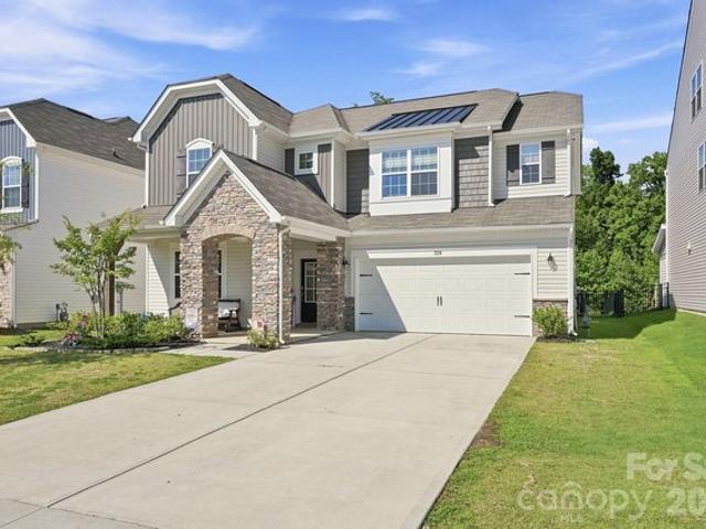 328 Kennerly Center Dr, Mooresville, NC 28115