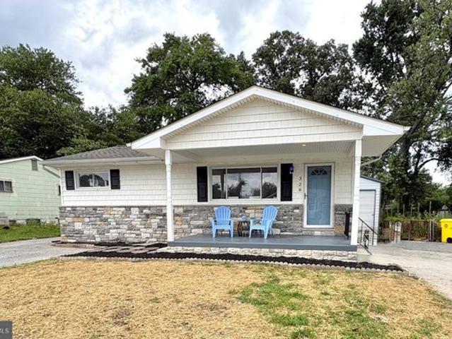 328 King George Dr, Glen Burnie, MD 21061
