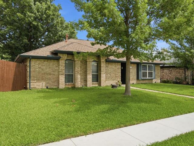 328 Lakewood Court