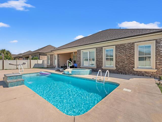 328 Las Olas Dr