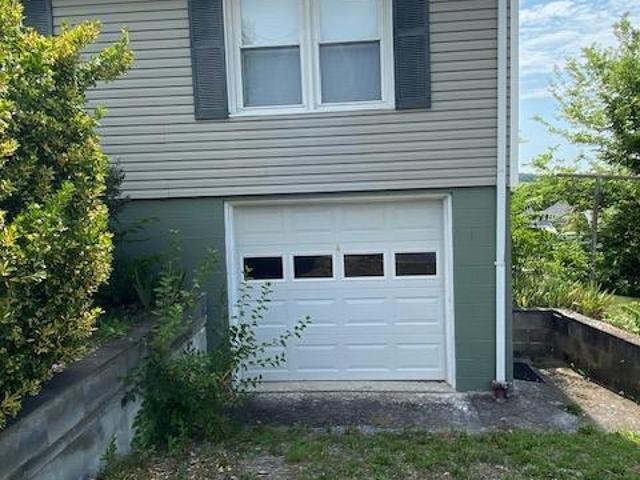328 Lee Street