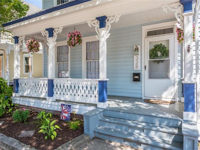 328 Main ST