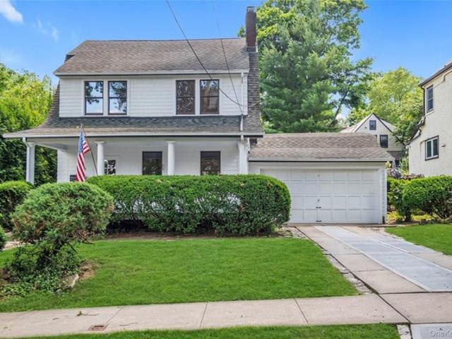 328 Manor Rd, Douglaston, NY 11363