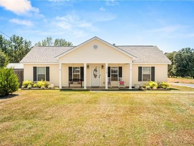 328 Nickle Loop, Pineville, LA 71360