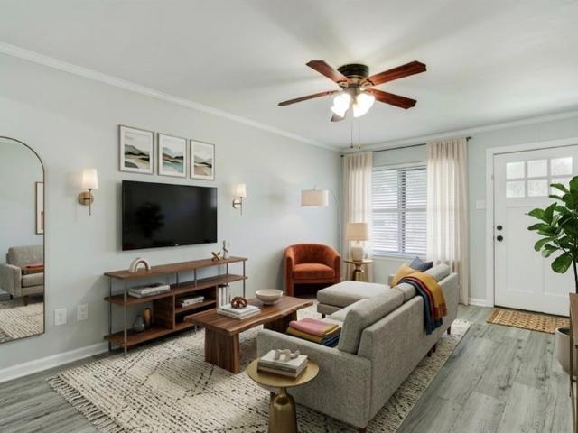 328 S 1st Street