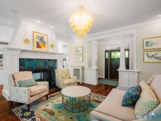 328 S Gaskins Road