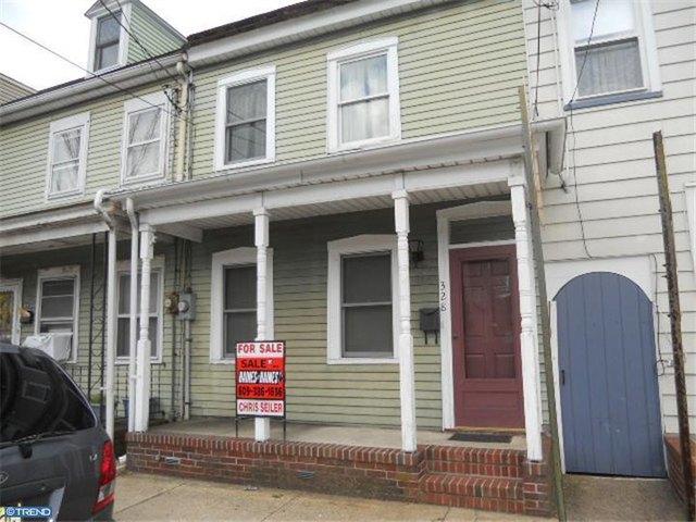 328 Saint Mary St, Burlington, NJ 08016
