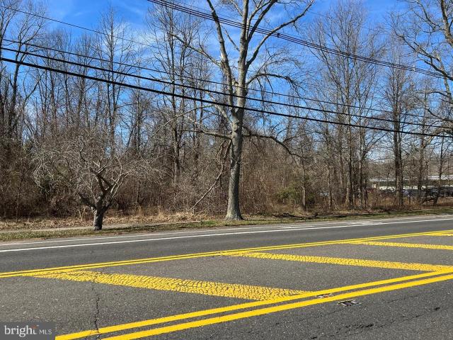328 Stokes Rd, Medford, NJ 08055 | MLS #NJBL2093 | Compass