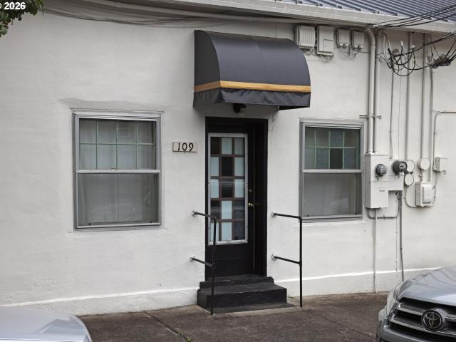 328 pioneer st