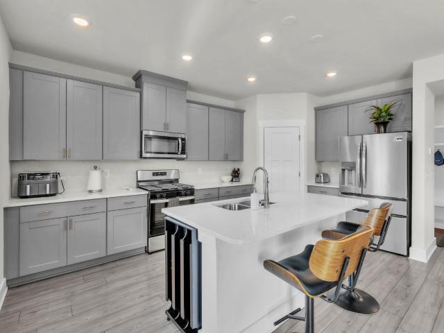 328 Roderick Ln, Greenville, SC 29605 | MLS #1582