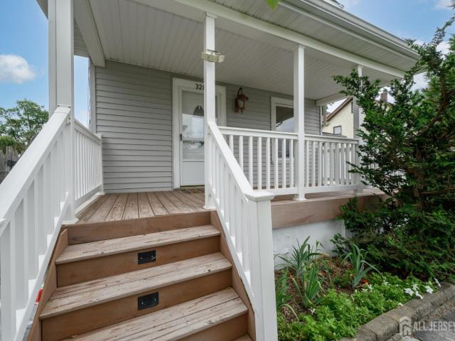 328 Runyon Avenue