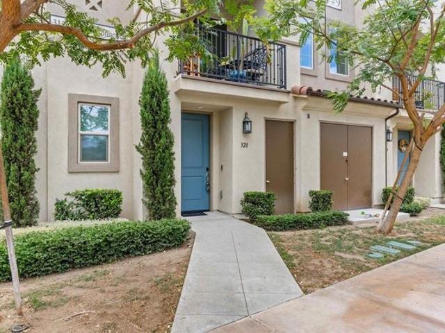 328 Waverunner Ct, Santee, CA 92071