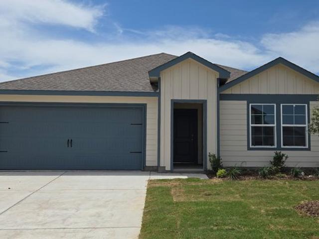 328 Whispering Pine Dr, Royse City, TX 75189