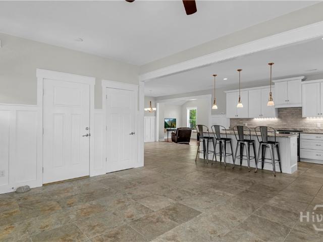328 Windsor Road