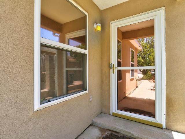 328 Via Vista Street SE