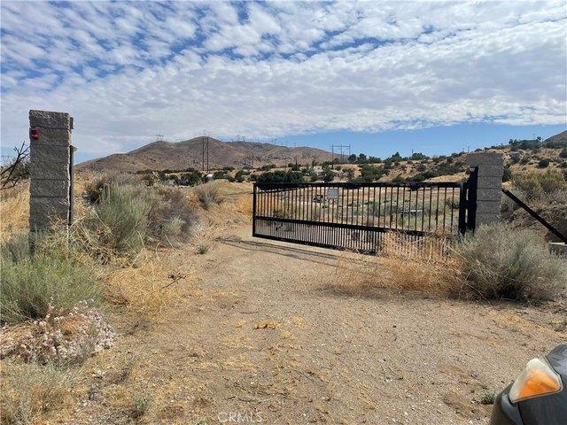 32952 Angeles Forest Hwy, Palmdale, CA 93550
