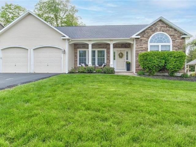 3295 Oak Brook Rd, Baldwinsville, NY 13027