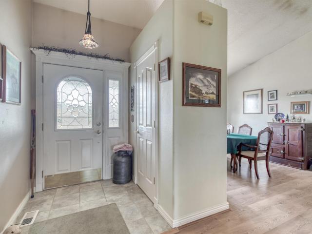 3295 Center Ave