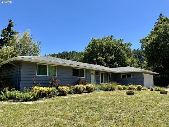 3295 Potter St, Eugene, OR 97405