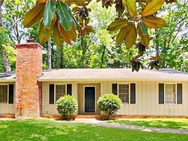 3295 Redona Dr, South Fulton, GA 30349