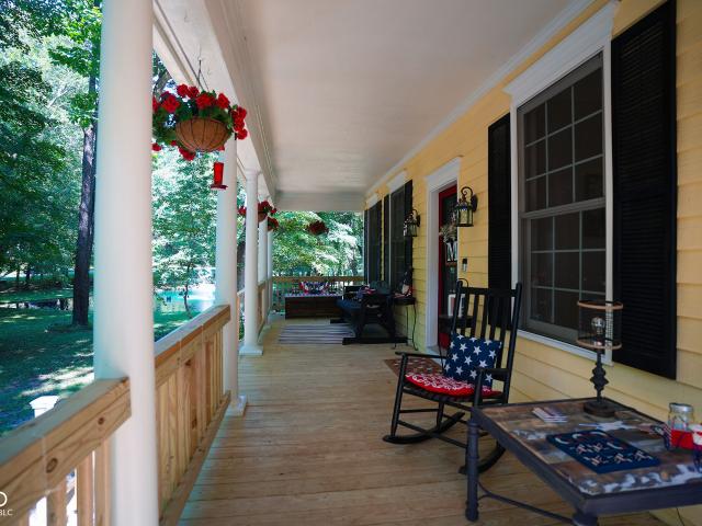 3295 Skyway