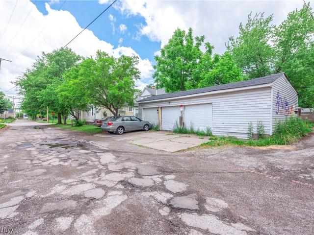 3295 W 56th Street