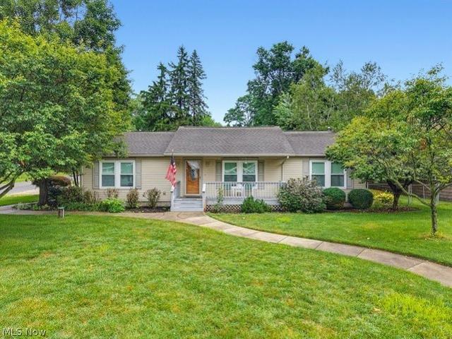 3295 Waterside Dr, Akron, OH 44319