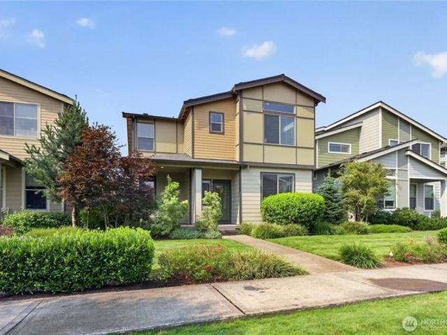 32974 Skyline Ln, Black Diamond, WA 98010