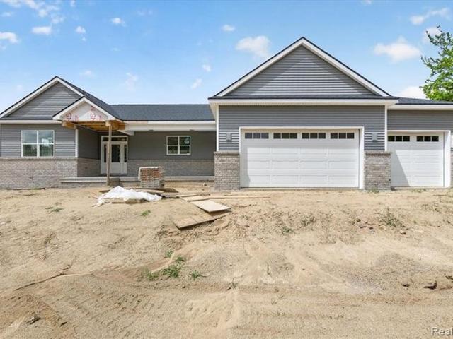 3297 Oak Grove Rd, Howell, MI 48855