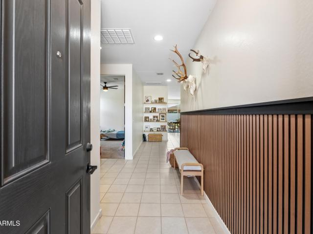 3297 E LUNA Drive