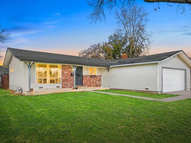 3298 Rosemont Dr, Sacramento, CA 95826