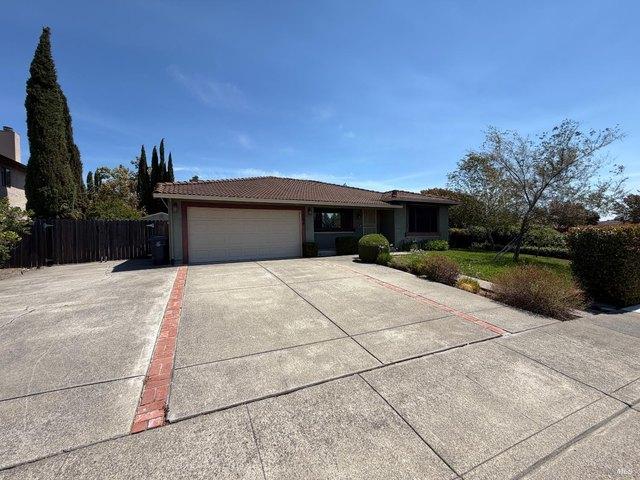 3299 Mustang Cir, Fairfield, CA 94533