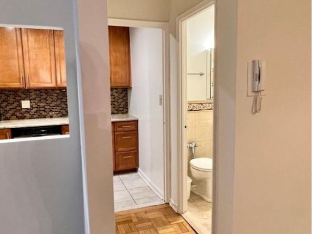3299 cambridge avenue 3e