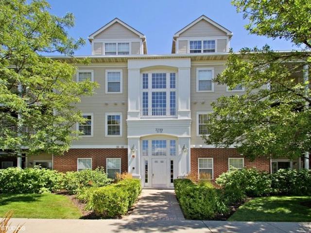 3299 Stratford Ct Unit 2A, Lake Bluff, IL 60044