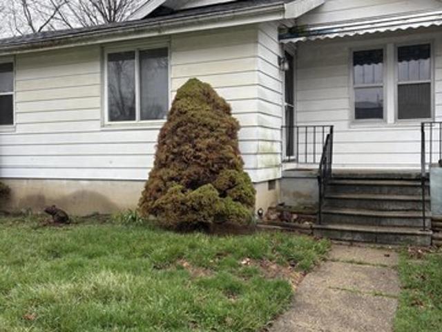 3290 Cheyenne Ave, Burton, MI 48529