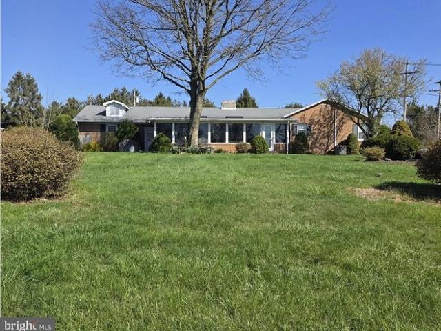 3290 E Berlin Rd, York, PA 17408