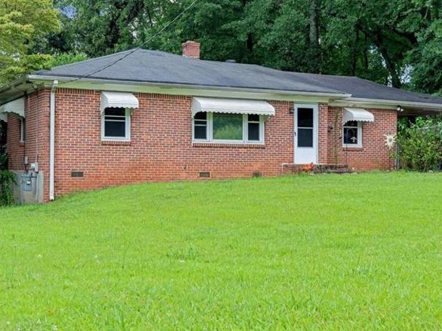3290 Fern Dr, Tucker, GA 30084