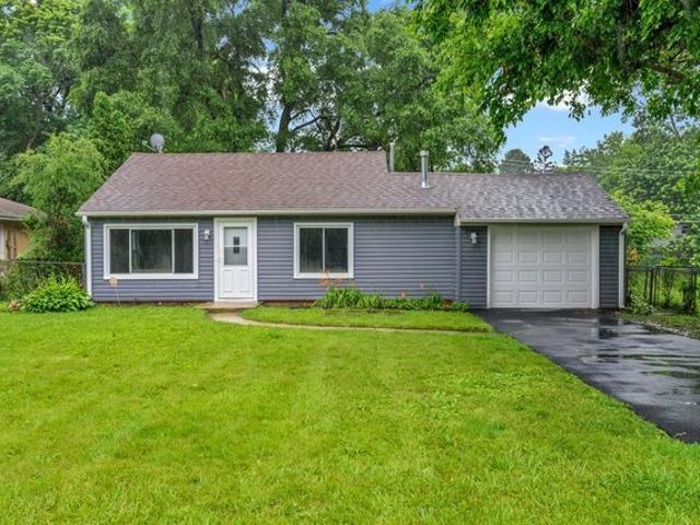 32910 N Meadow Rd, Grayslake, IL 60030